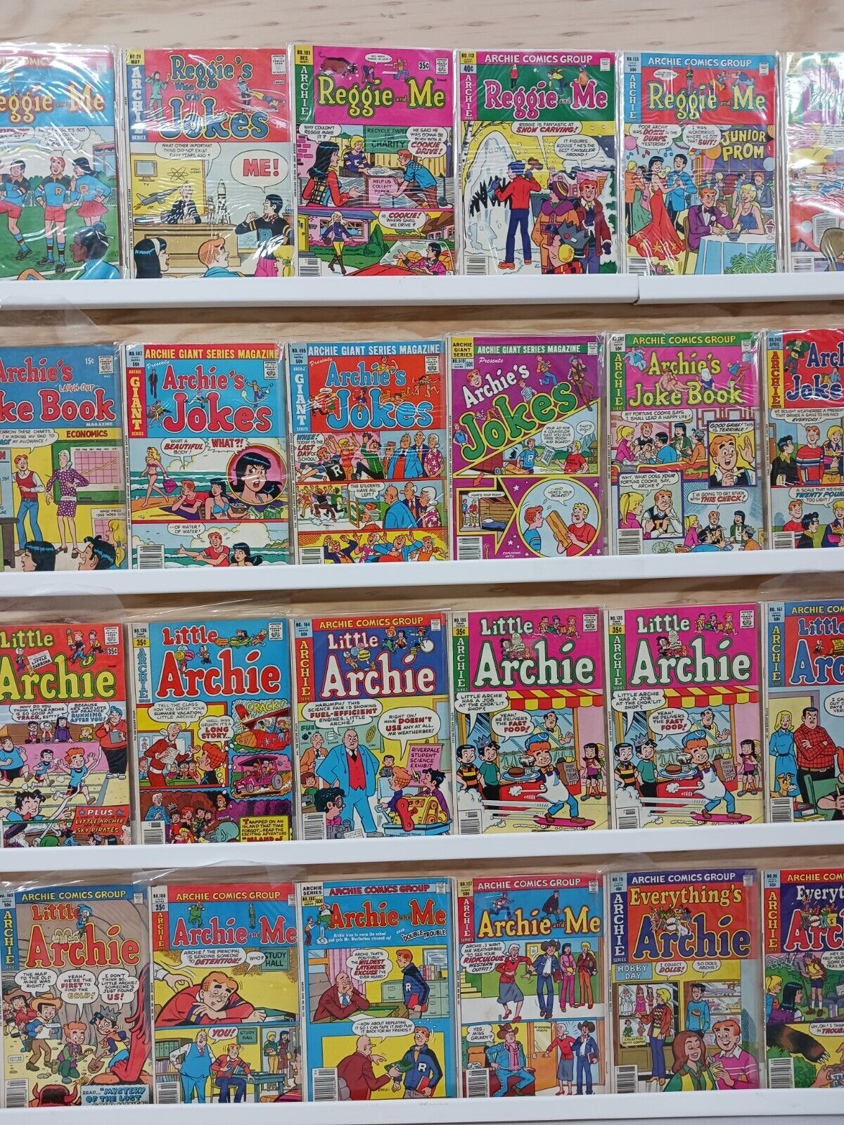 Vintage Lot of 91 Archie series comics - Archie Mad House Comics Betty ...