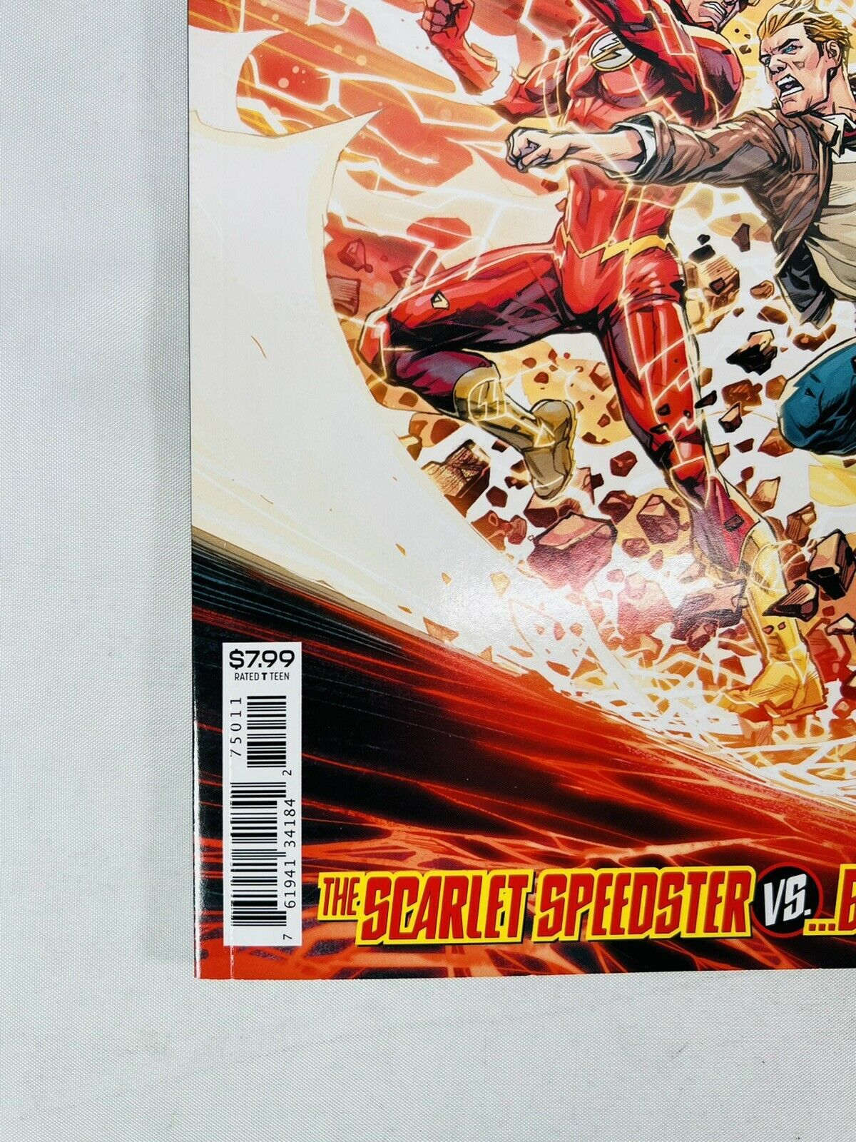 The Flash 750 Extra Size Spectacular - VF+ Porter Cover A - DC Comics ...