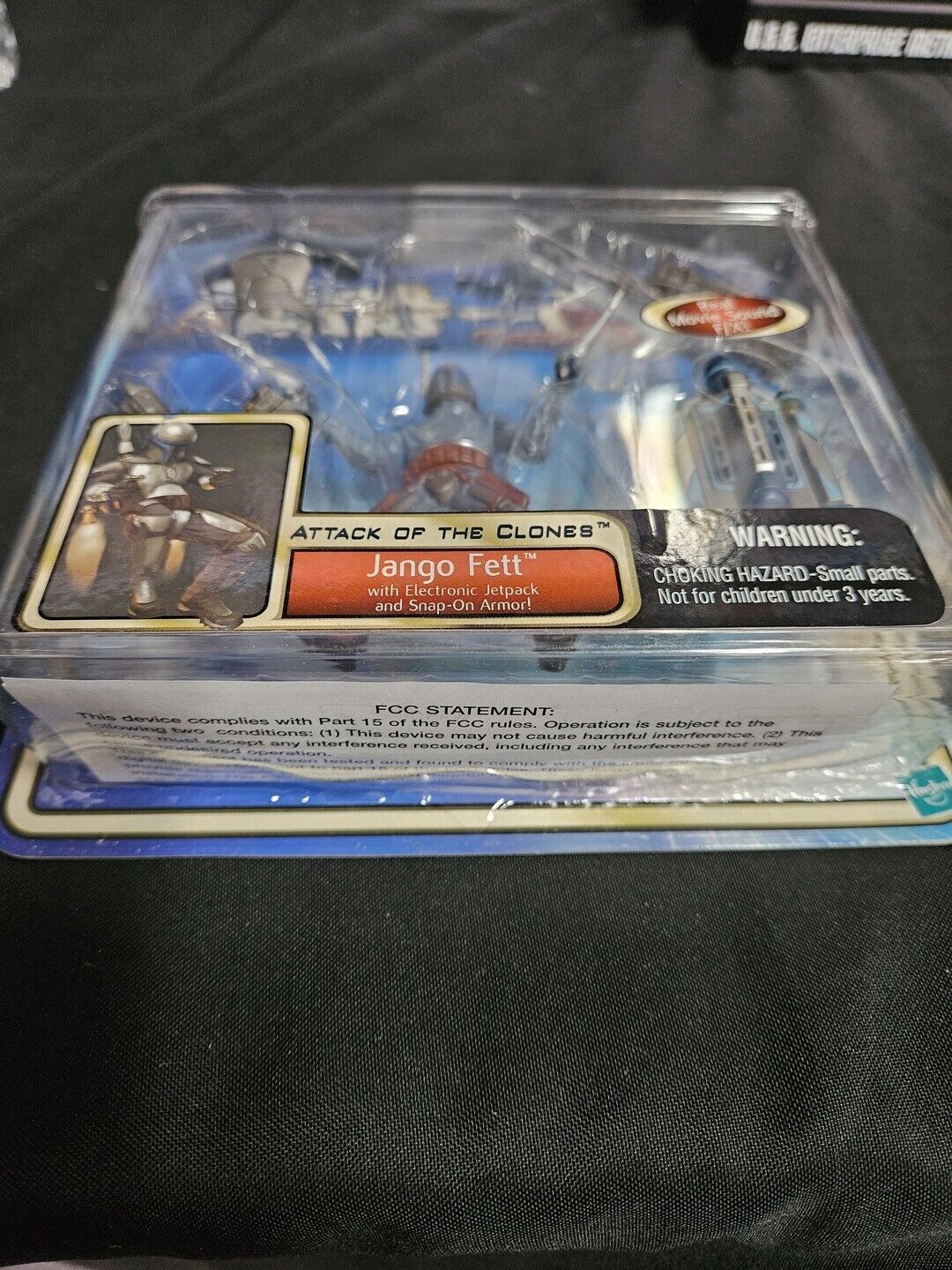 Star Wars Jango Fett with Electronic Jetpack and Snap-On Armor Attack ...