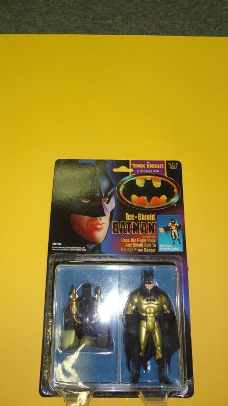 Tec-Shield Batman - Dark Knight Collection Kenner 1990- MOC | Comic ...