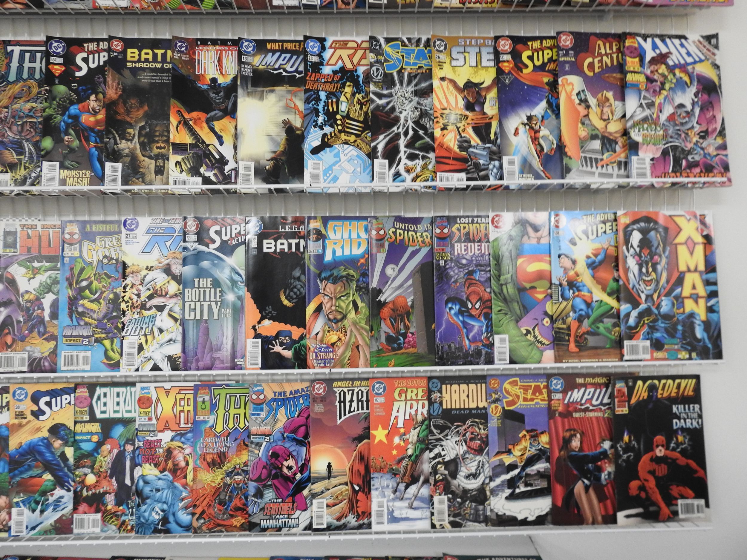 Huge Lot 210+ Comics W/ Avengers, Spider-Man, X-Men, Wolvie+ Avg Fine ...