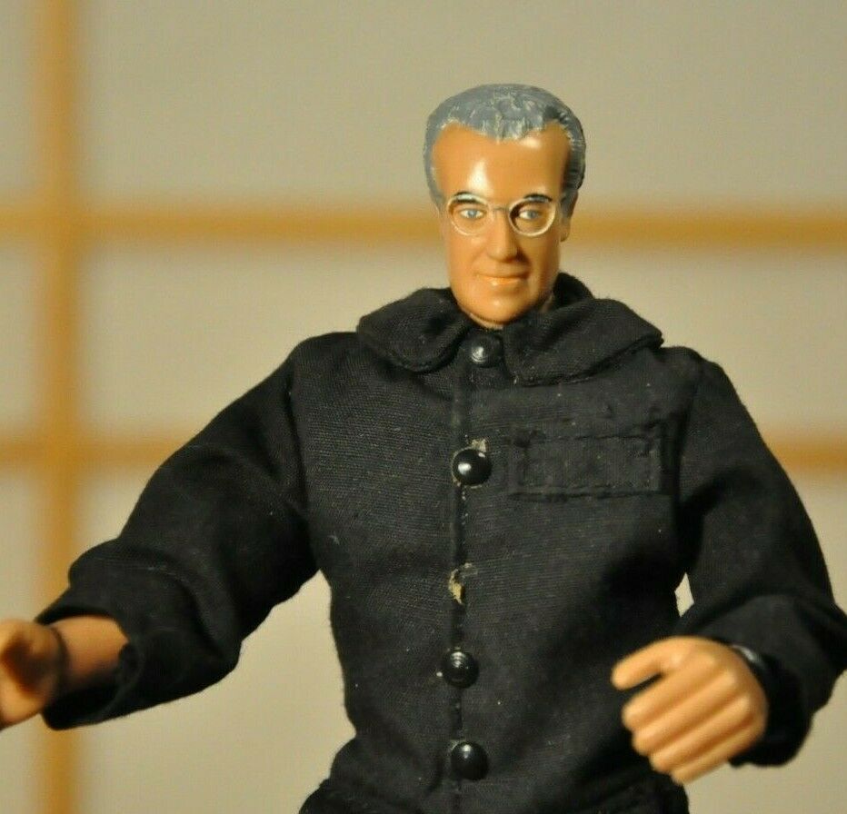 1997 JAMES BOND 007 Tomorrow Never Dies - Elliot Carver Figure | Comic ...