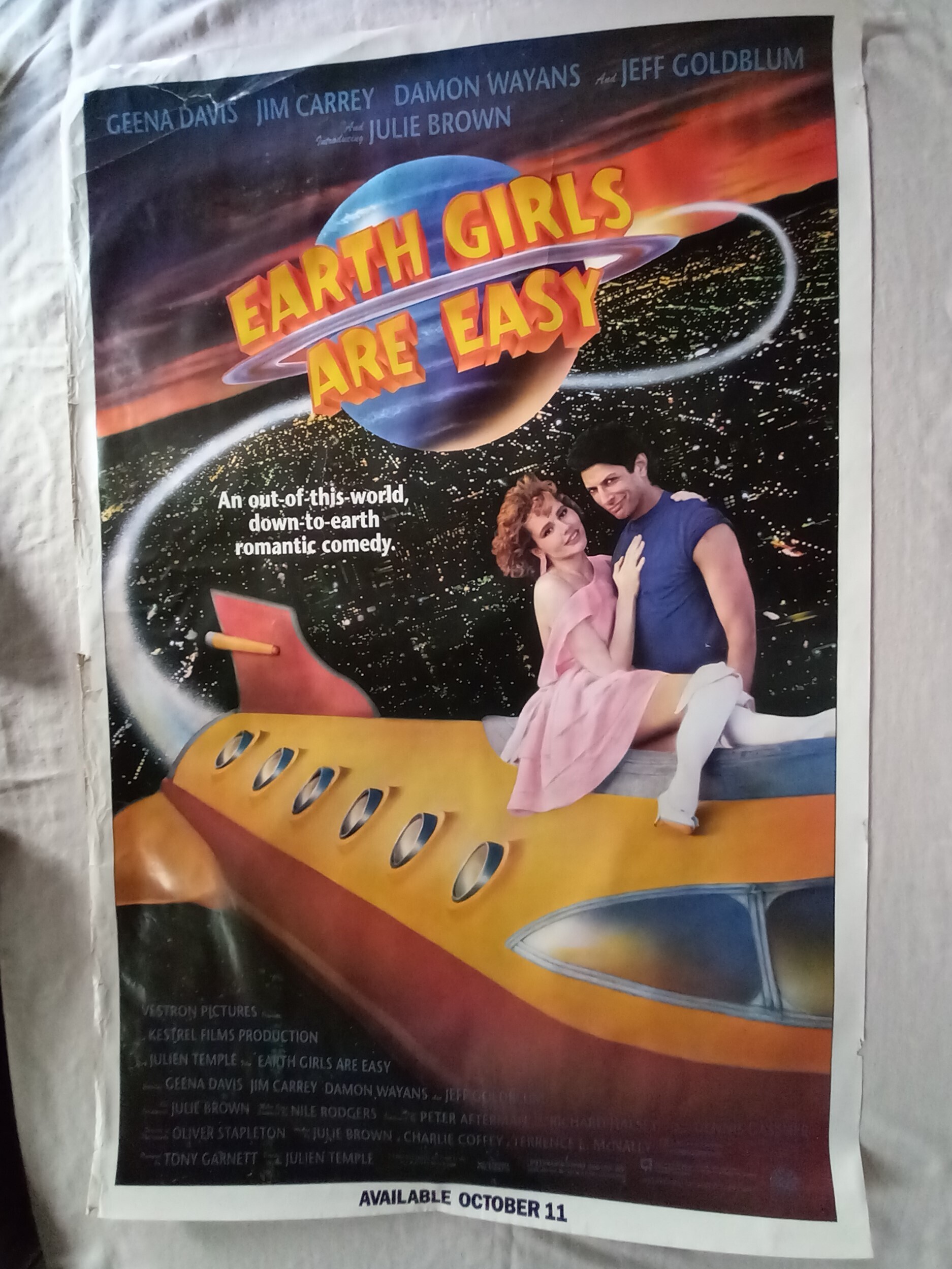 Geena Davis: Earth Girls Are Easy (1989) Original movie poster | Comic ...