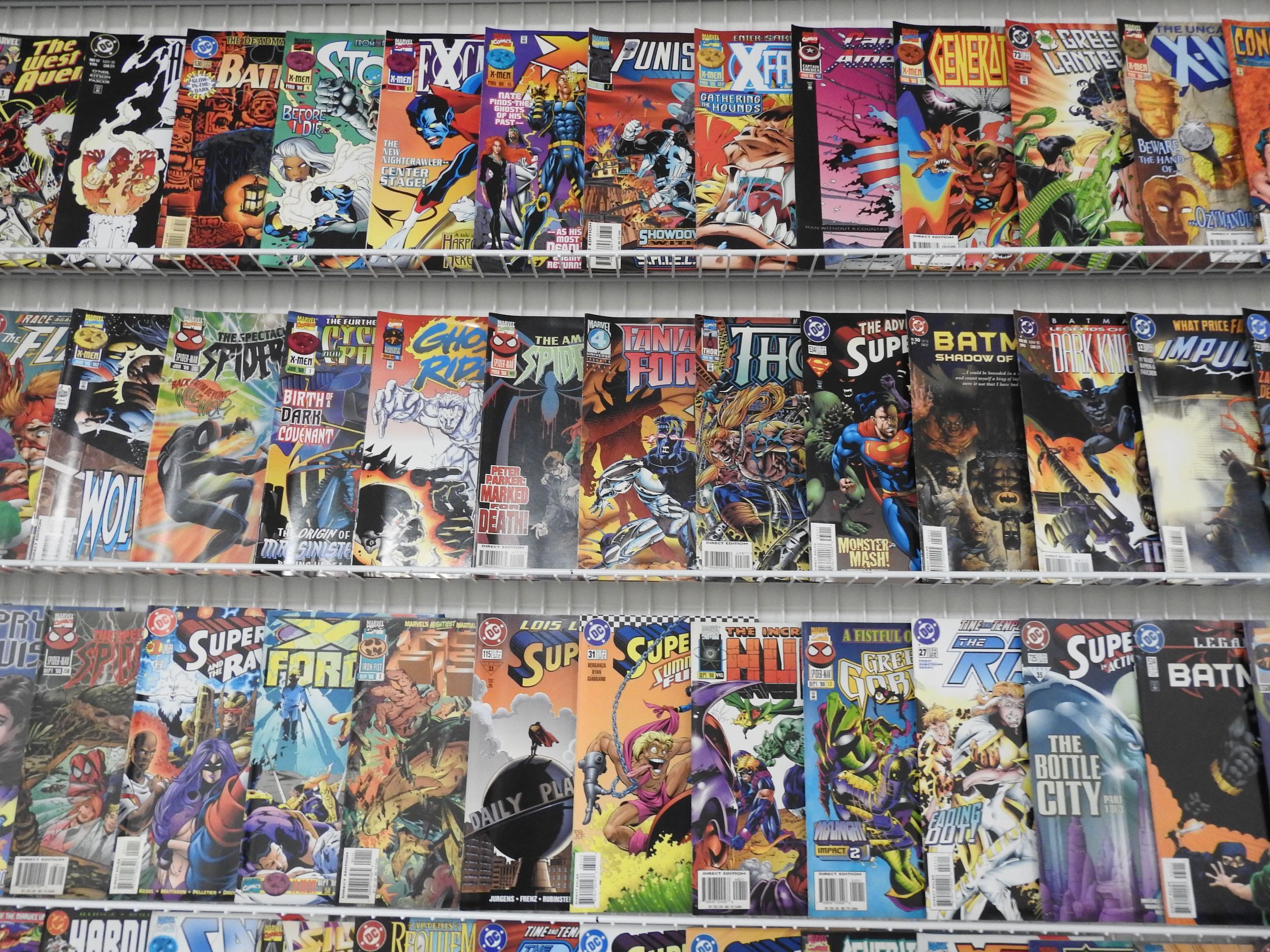 Huge Lot 210+ Comics W/ Avengers, Spider-Man, X-Men, Wolvie+ Avg Fine ...
