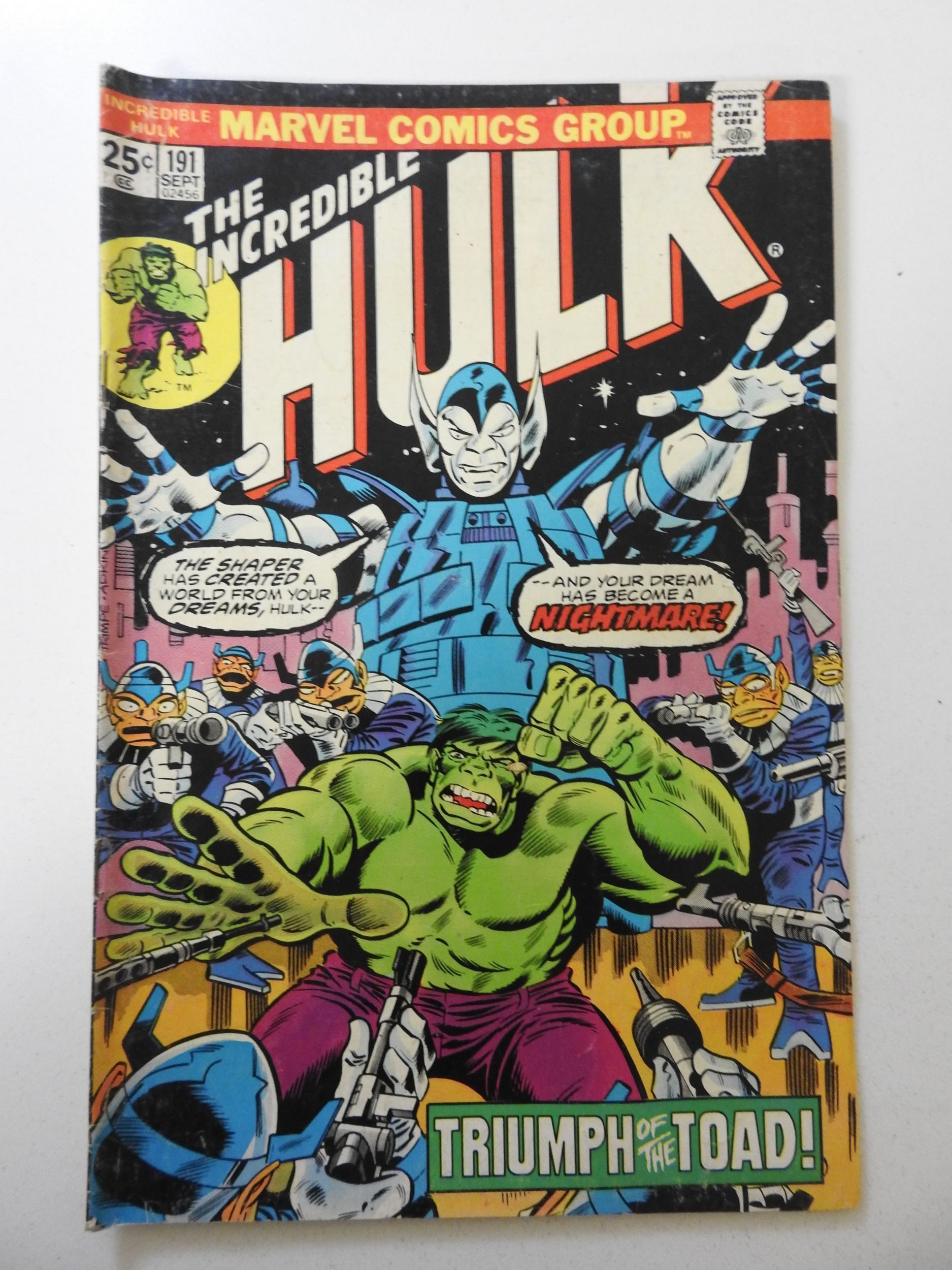 The Incredible Hulk #191 (1975) VG Condition rust on bottom staple ...
