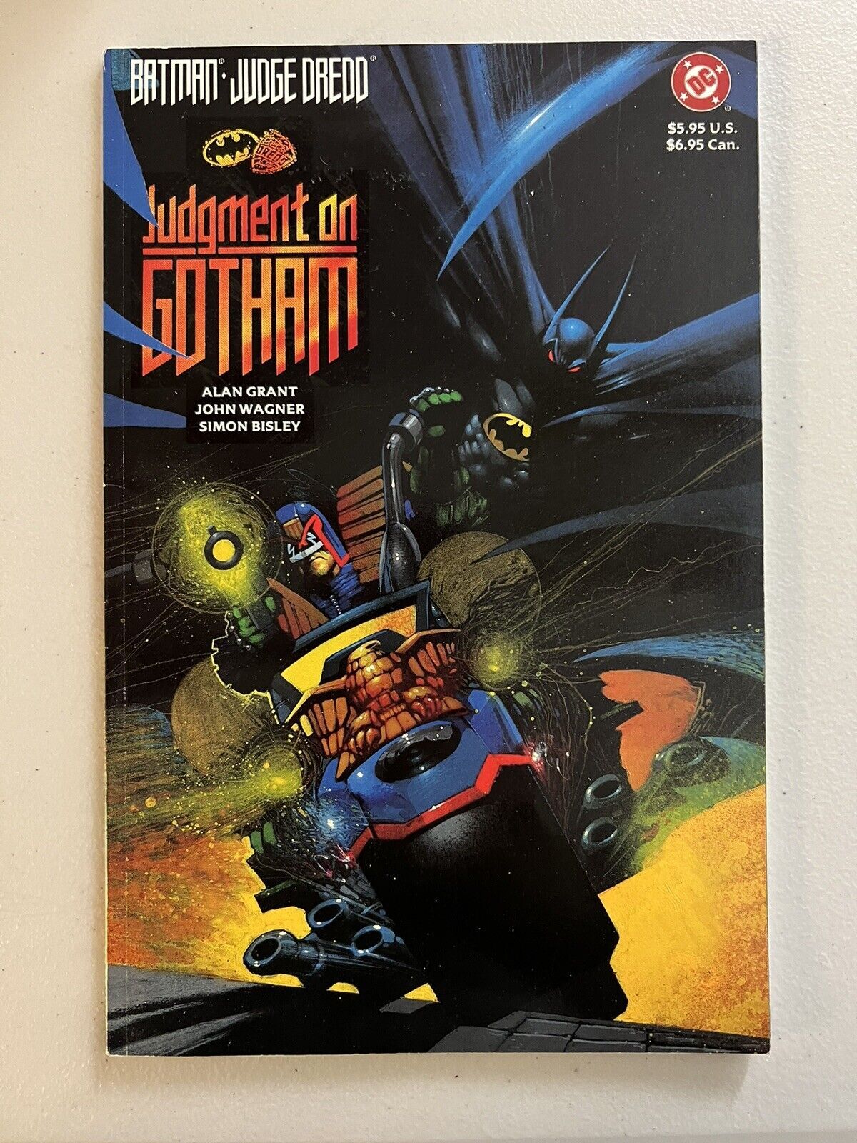 Batman - Judge Dredd : Judgement on Gotham by Alan Grant and John ...