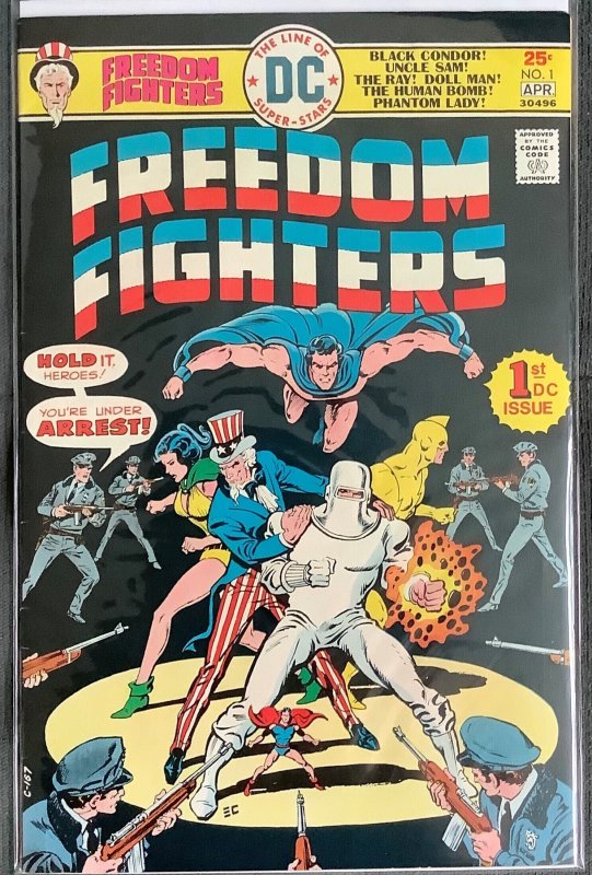 Freedom Fighters #1 (1976, DC) 1st Issue of Series. NM- | Comic Books ...