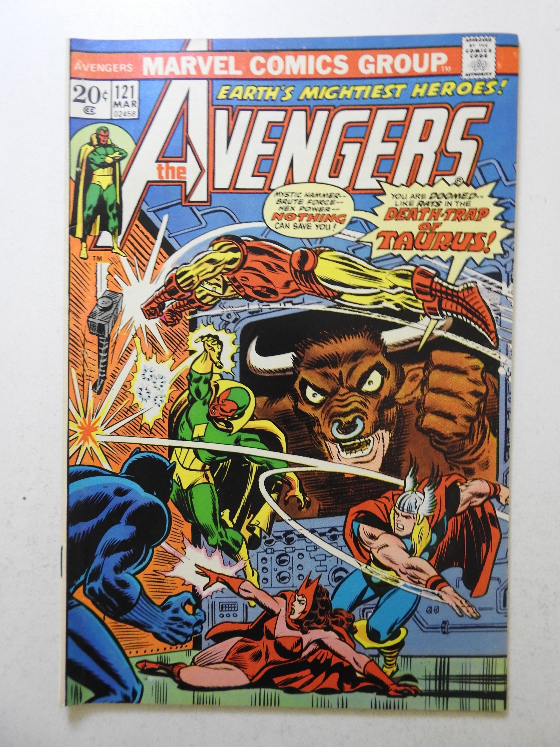 The Avengers #121 (1974) vs The Zodiac! Sharp VF- Condition! Dr. Doom ...