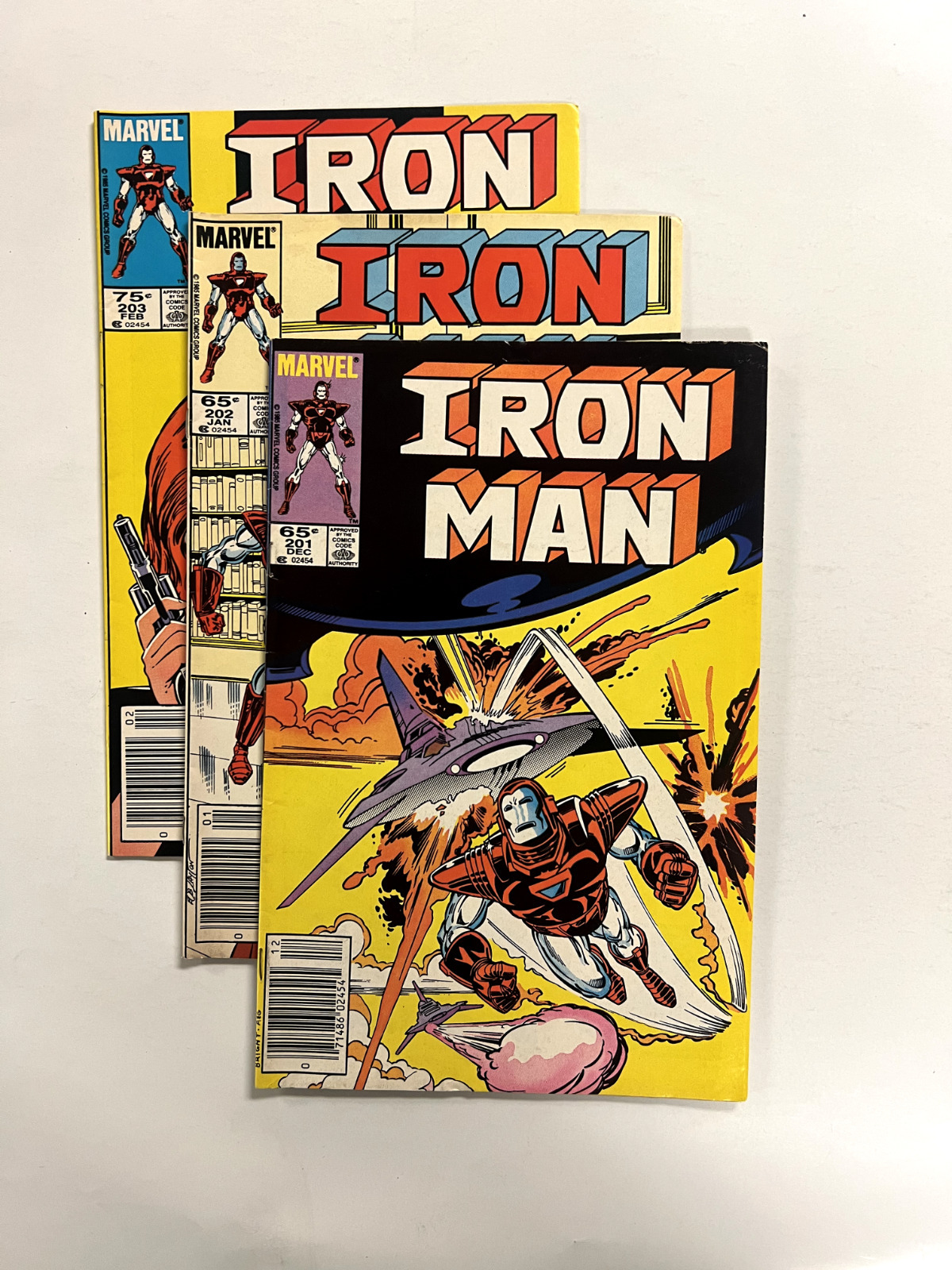 3 Iron-Man Marvel Comic Books #201 202 203 Spiderman Iron-Man Thor 41 ...
