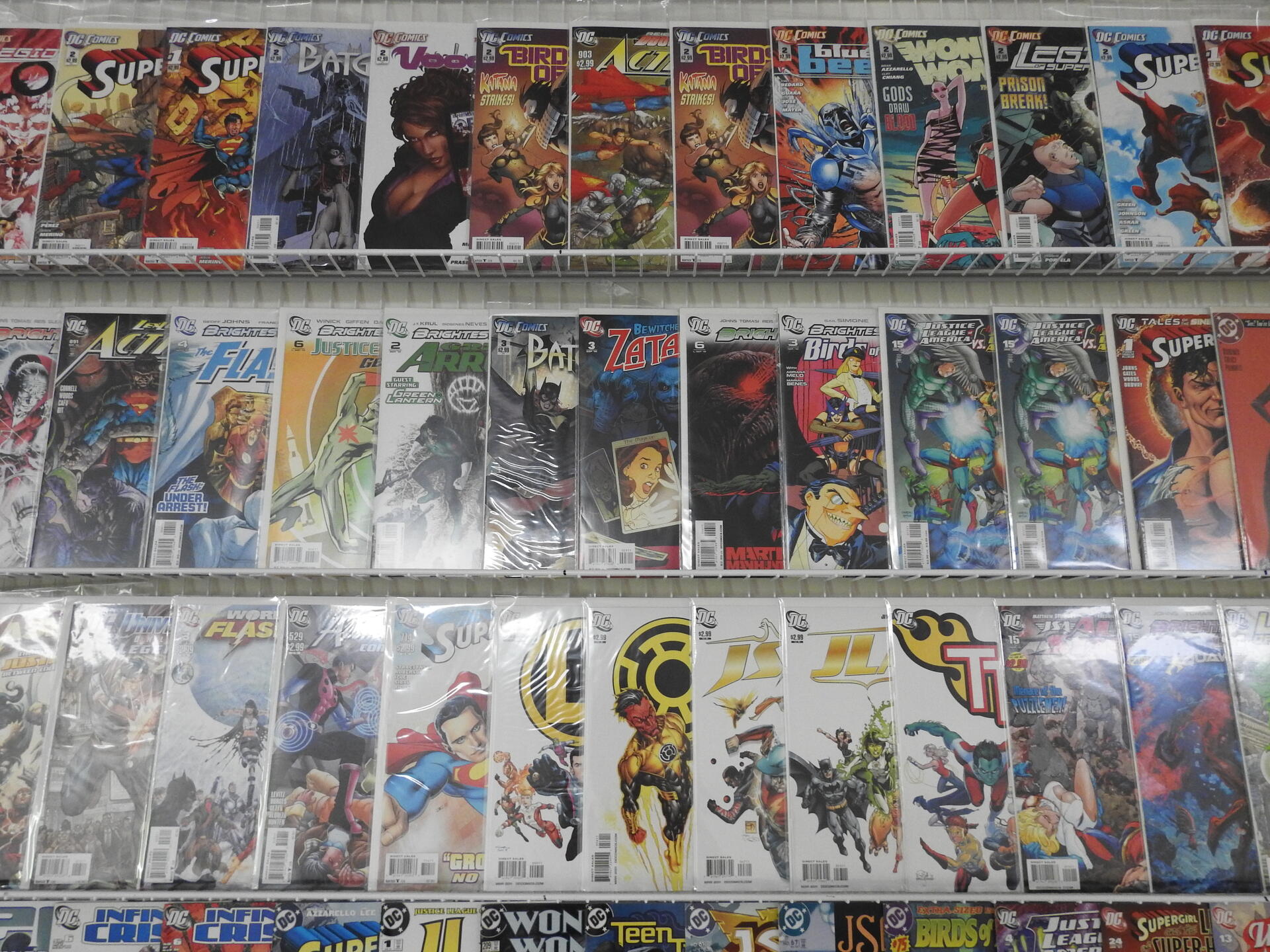 Huge Lot 190+ Comics W/Zatanna, Catwoman, Superman, Nightwing+ Avg VF ...