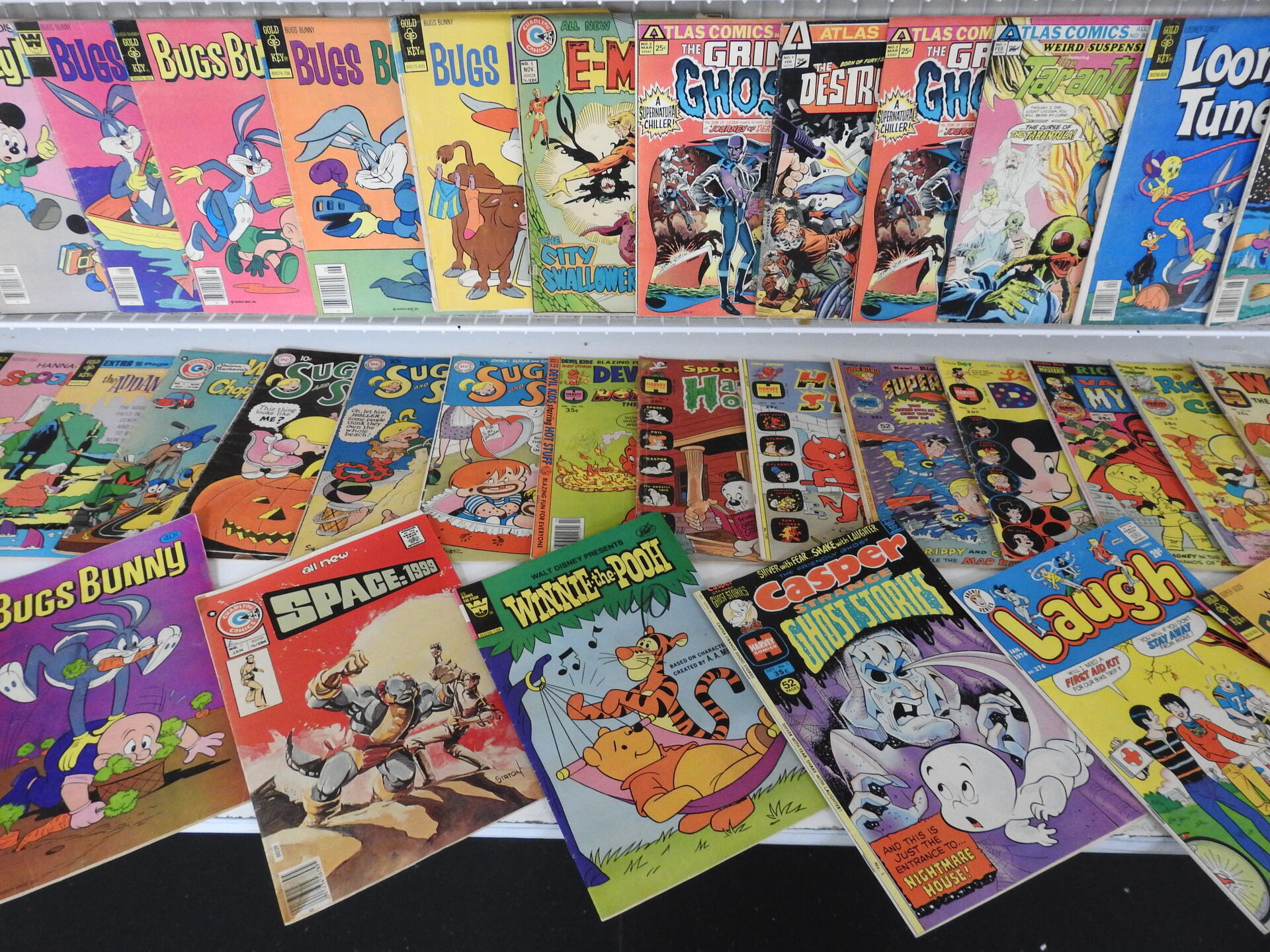 Huge Lot of 150+ Cartoon Comics W/ Bugs Bunny, Richie Rich, Donald ...