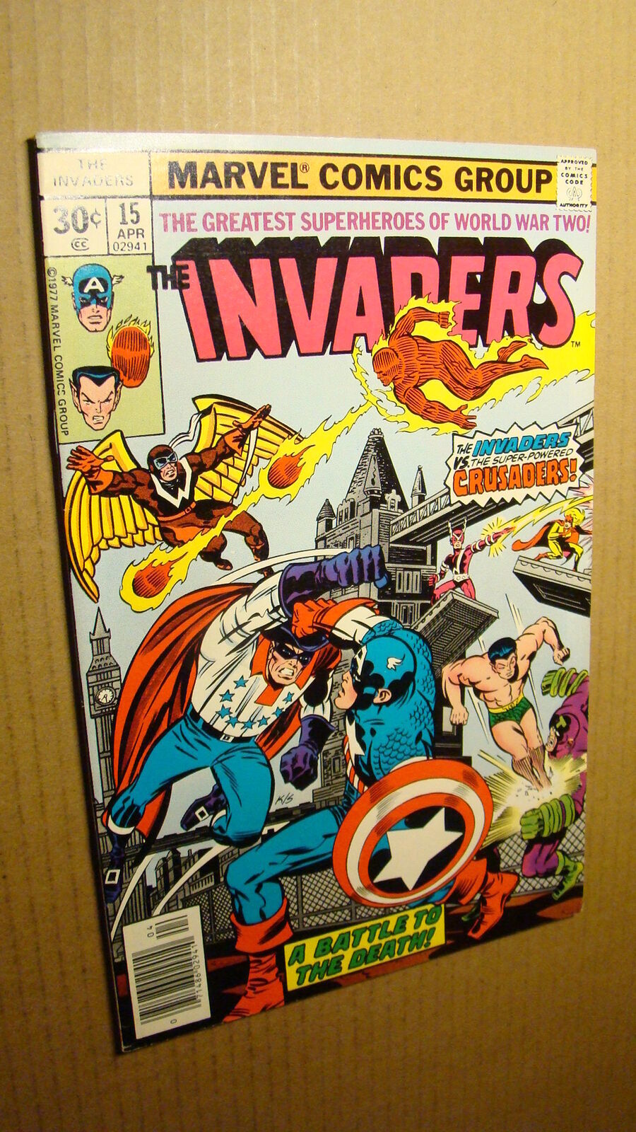 Invaders 15 *VF/NM 9.0* Captain America VS the Crusaders 1976 | Comic ...