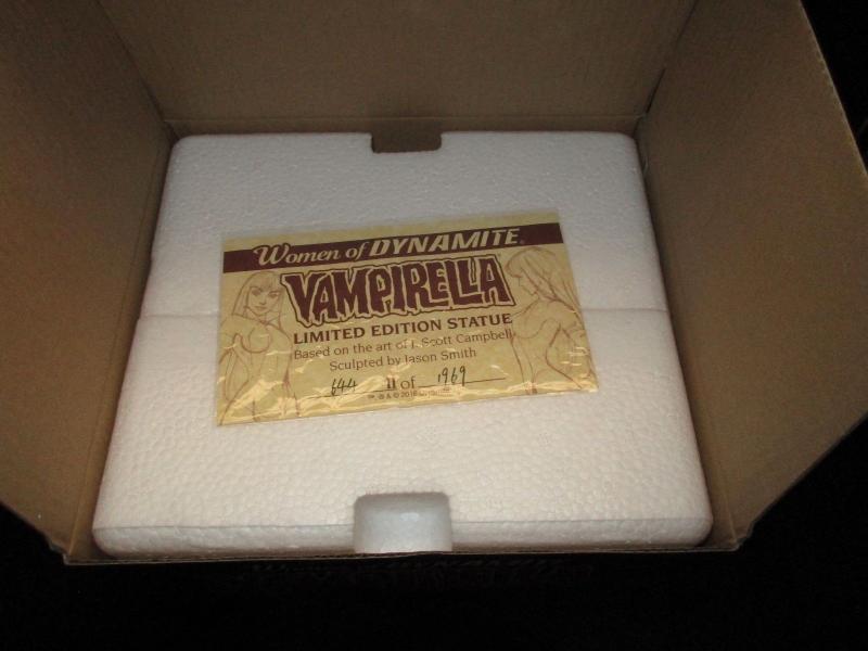 Women of Dynamite Vampirella Statue Limited Edition #644/1969 J Scott ...