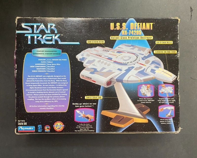 Star Trek Starship Toy Deep Space 9 USS Defiant NX-74205 1997 Playmates ...