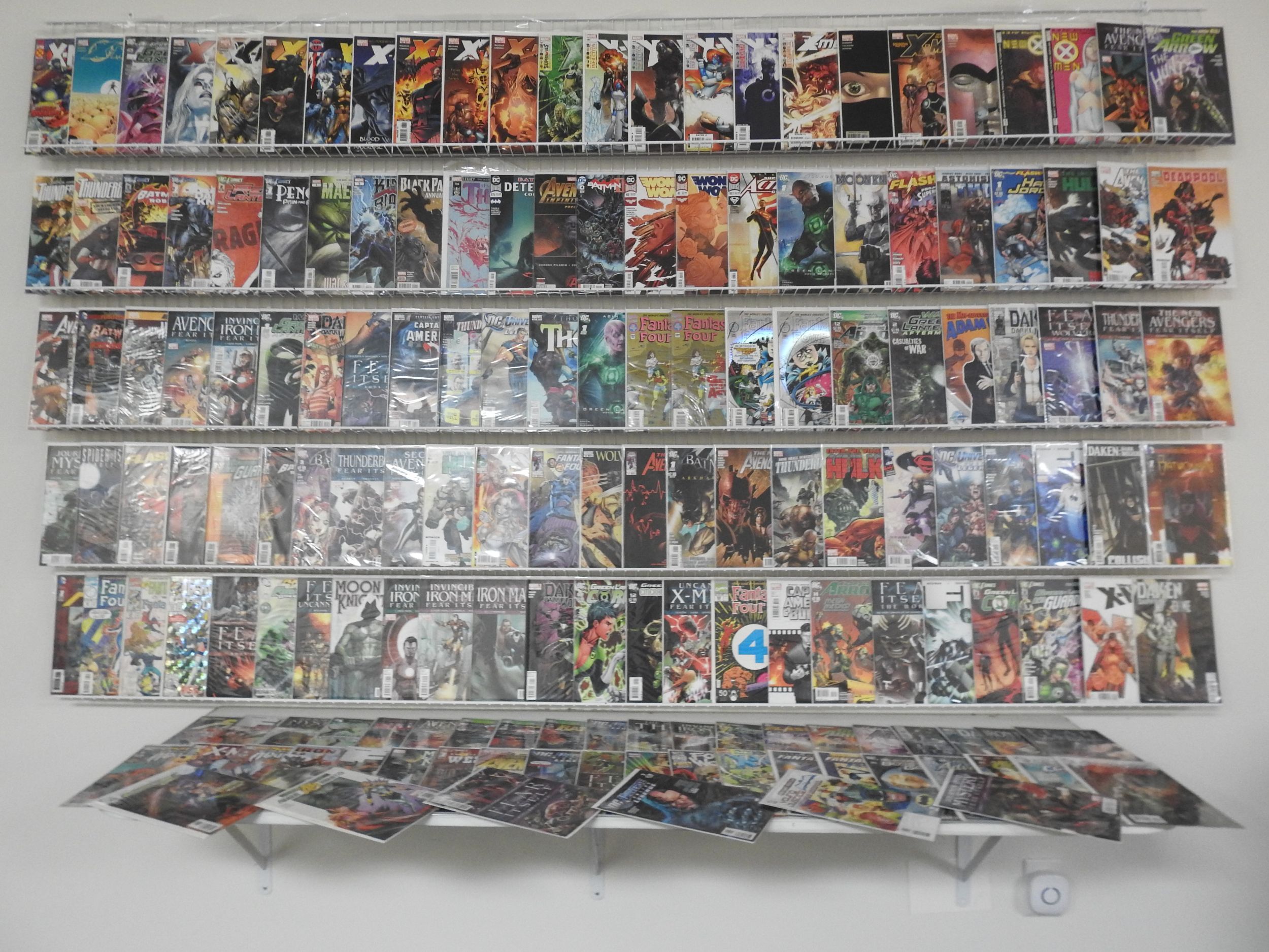 Huge Lot of 160+ Comics W/ X-Men, Hulk, Iron Man, Avengers! Avg. VF ...