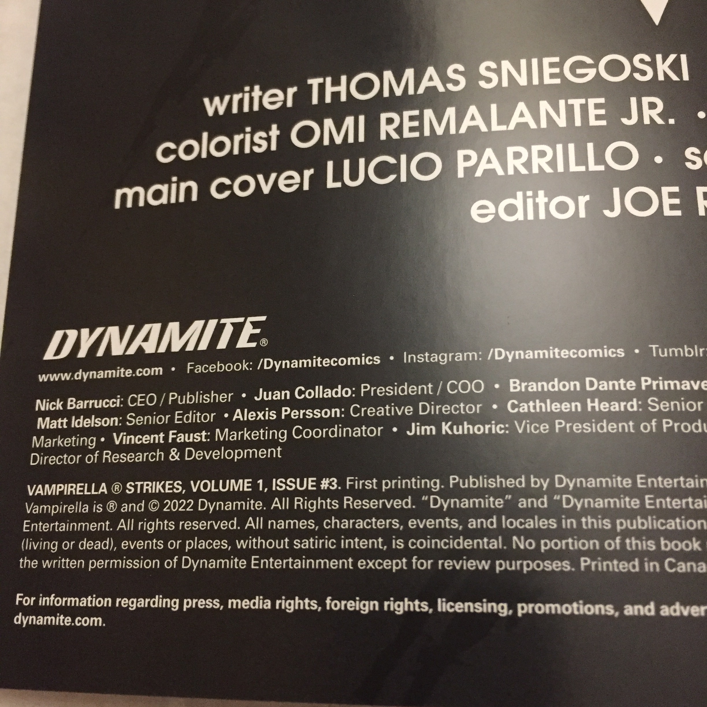 2022 Dynamite Comics Vampirella Lucio Parrillo Ultraviolet Virgin ...