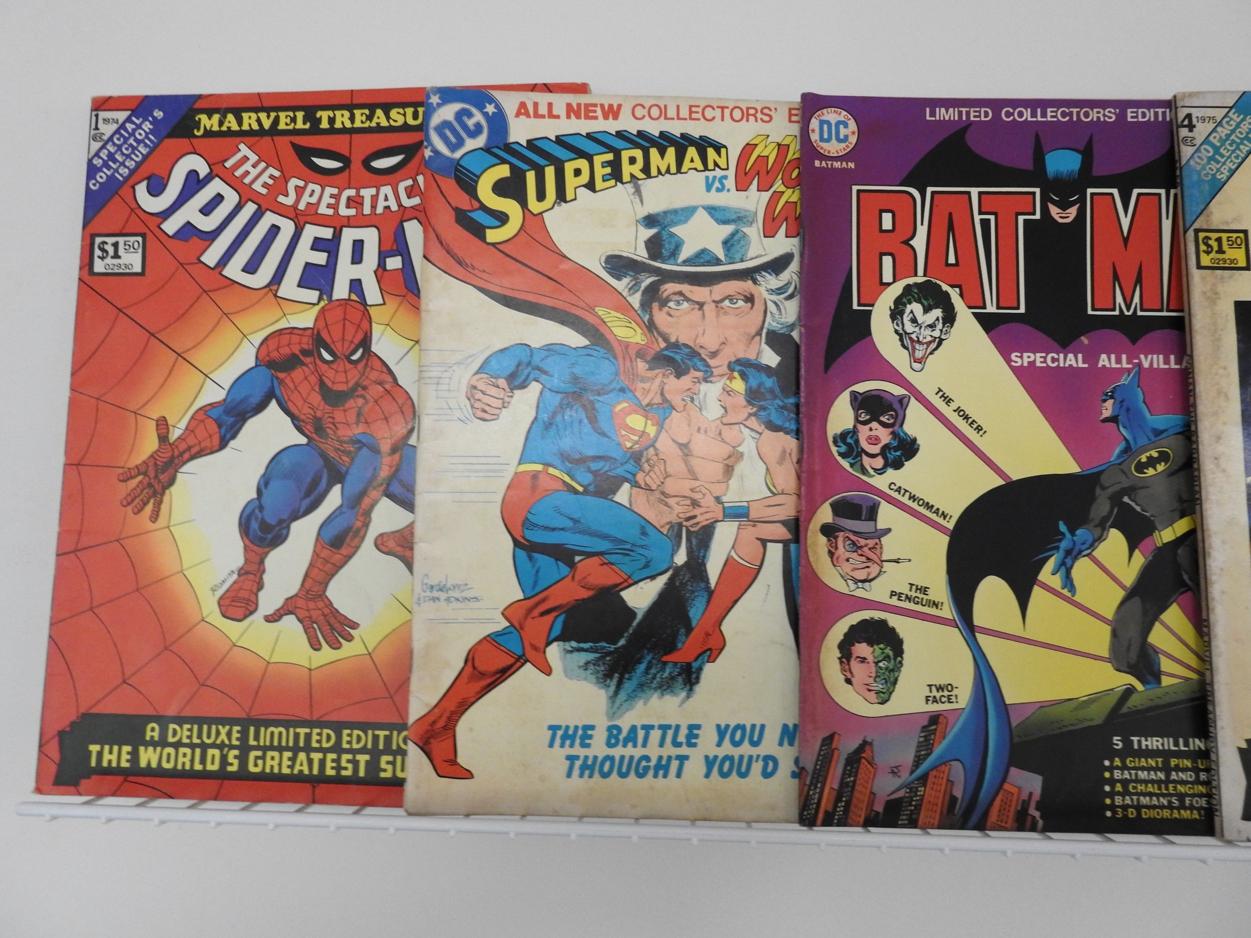 Huge Lot of (30) Treasury Edition Comics!! W/Batman, Spider-man, Hulk+ ...