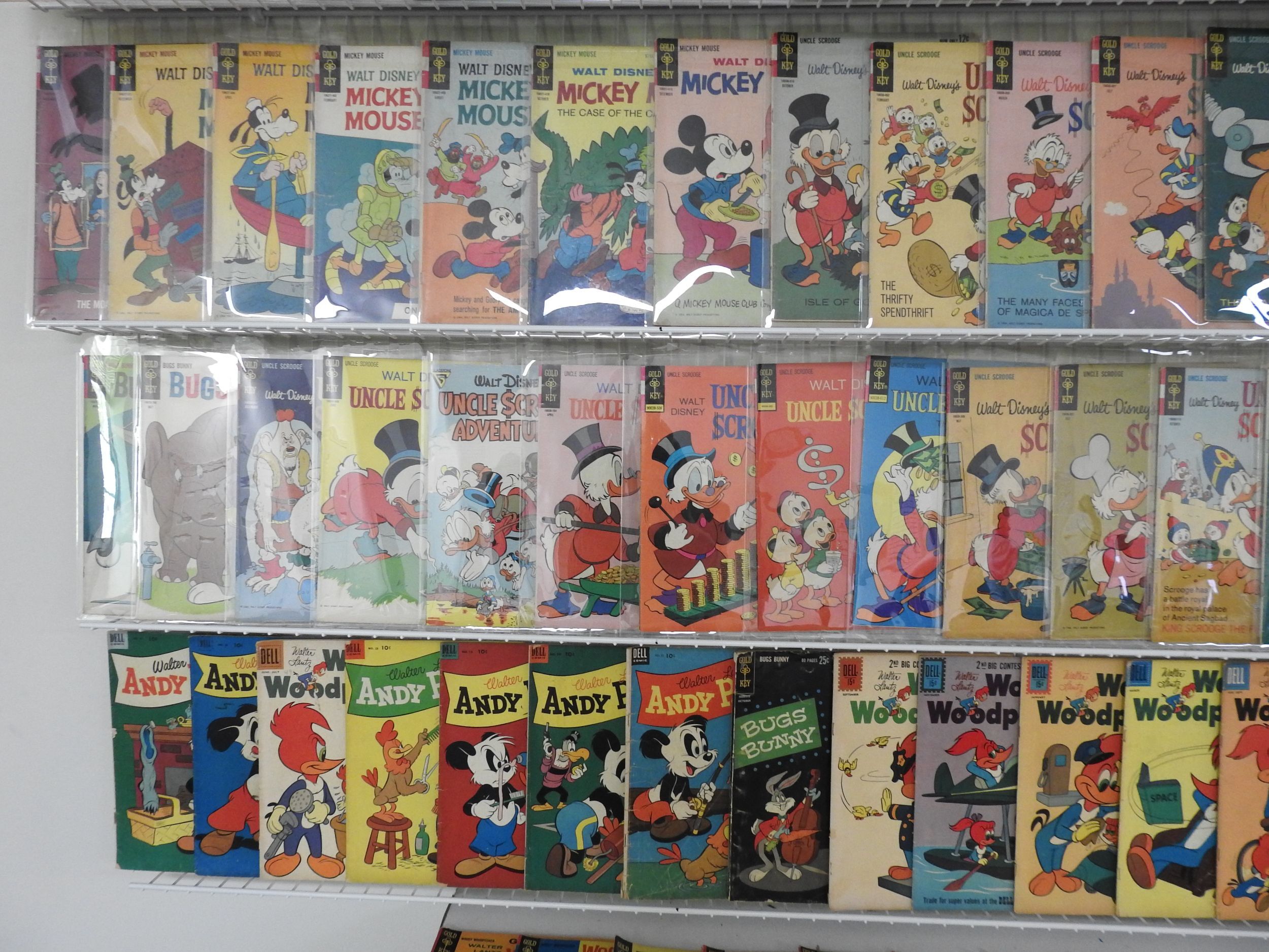 Huge Lot of 150+ Comics W/ Bugs Bunny, Mickey Mouse, Uncle Scrooge! Avg ...