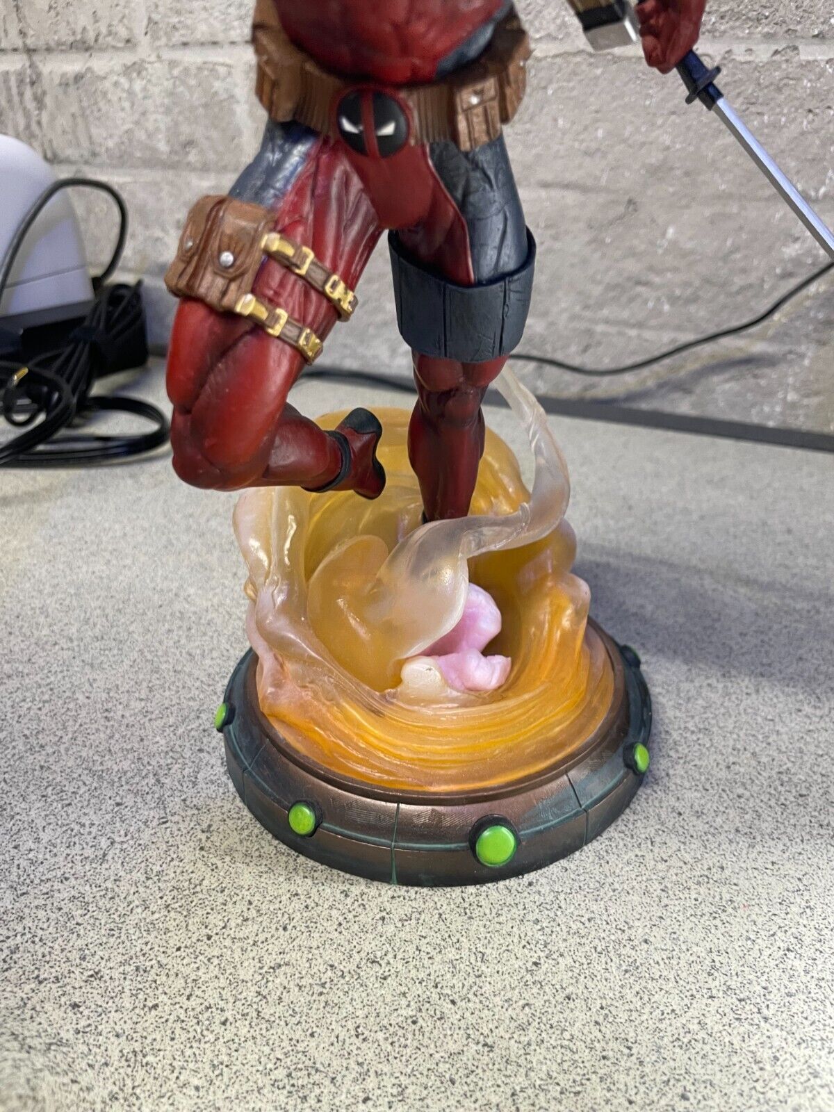 2017 Diamond Select Toys Gallery Deadpool 10” PVC Diorama B2 | Comic ...