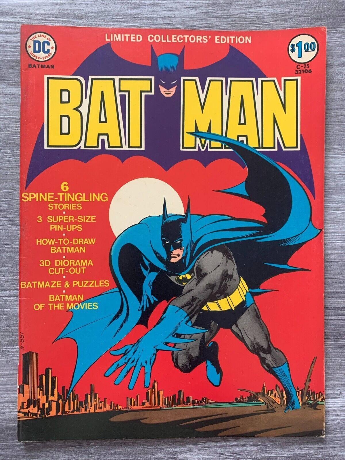 1974 BATMAN DC Treasury C-25 FN+ 6.5 How to Draw Batman / Reprints ...