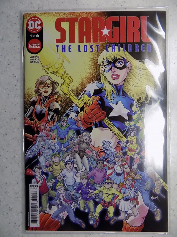 Stargirl: The Lost Children (2023) | Comic Books - Modern Age, DC ...
