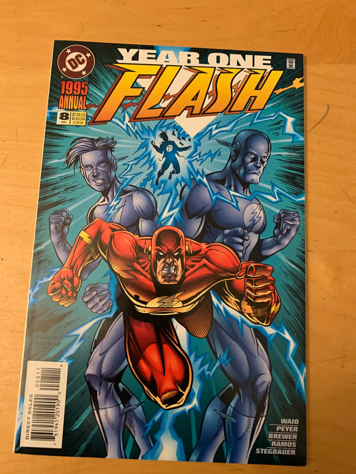 Flash Annual 6 Bloodlines 1993 Argus and Annual 8 1995 Year ONE Waid ...