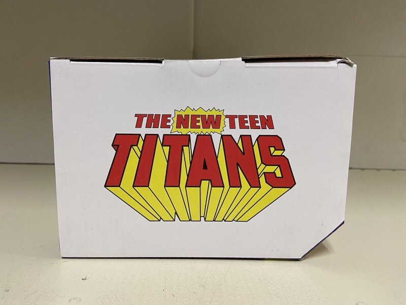 DC Collectibles The New Teen Titans Starfire Statue | Comic ...