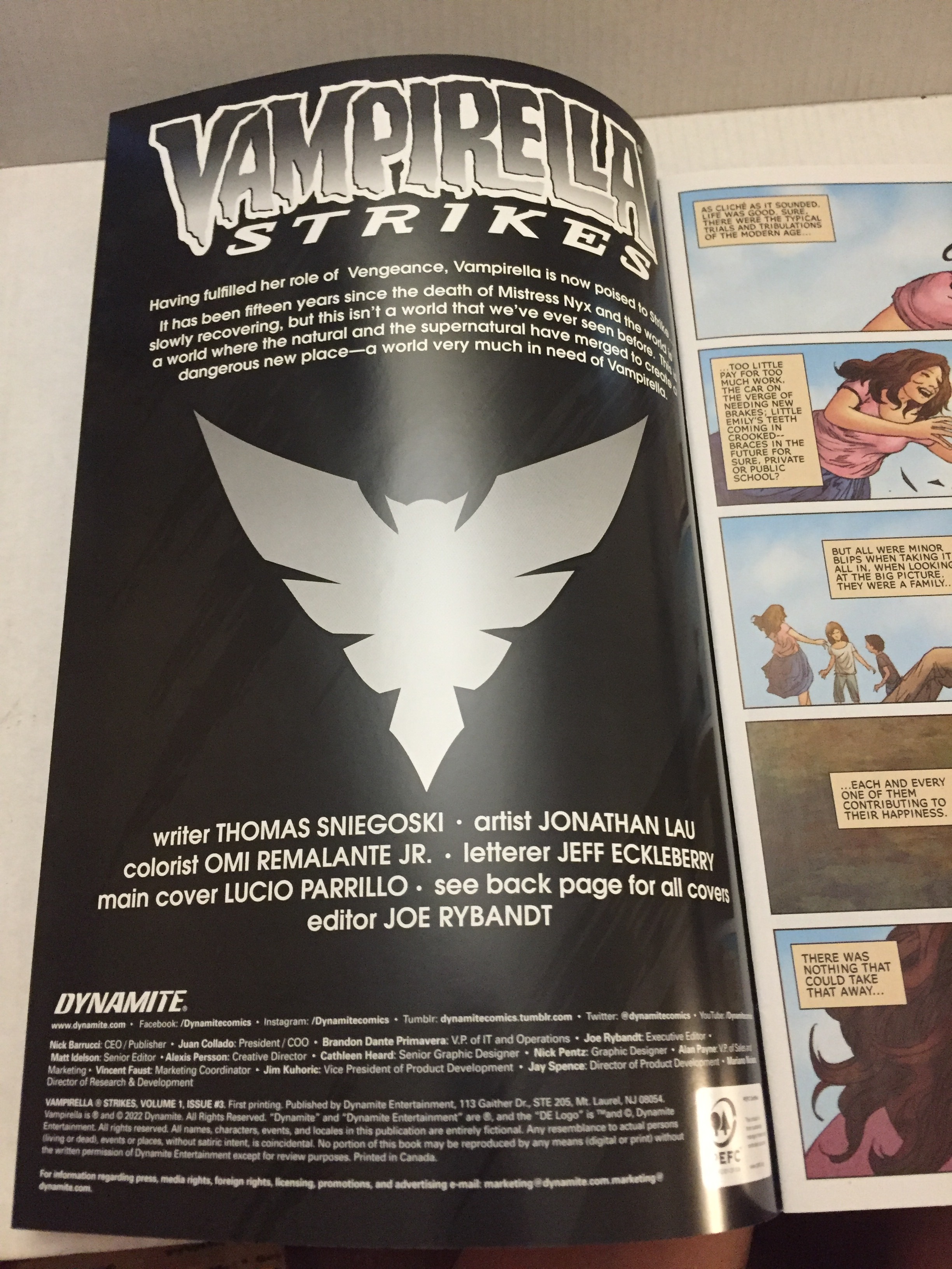 2022 Dynamite Comics Vampirella Lucio Parrillo Ultraviolet Virgin ...