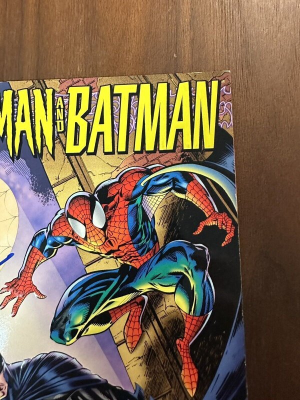 Spiderman and Batman #1 VF- Signed By Scott Hanna (Marvel/DC 1995 ...