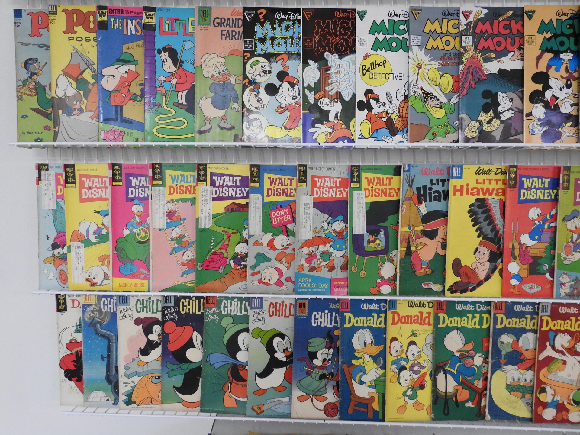 Huge Lot of 180+ Comics W/ Daffy Duck, Tom and Jerry, Donald Duck +More! | Collections / HipComic