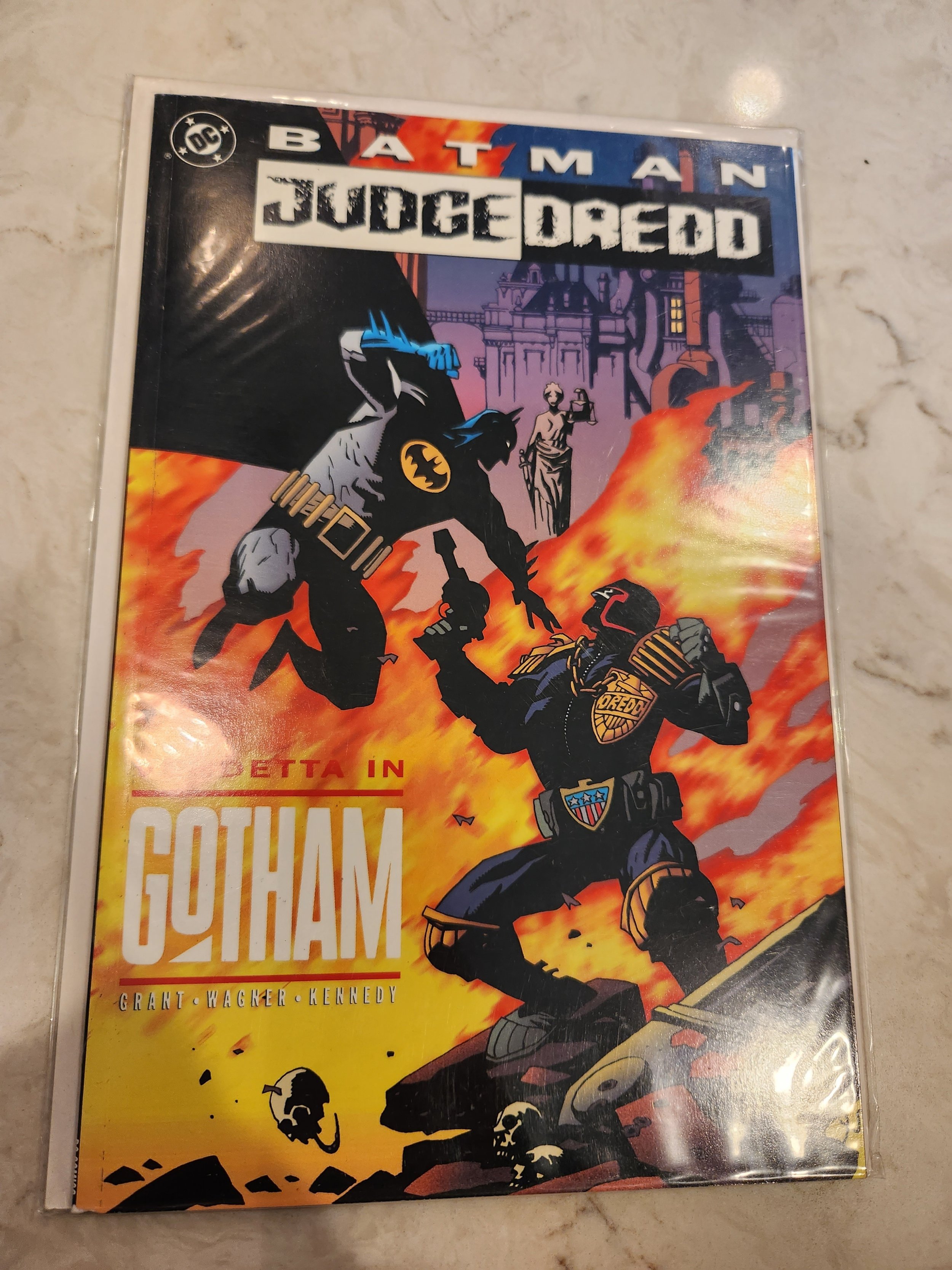 Batman/Judge Dredd: Vendetta in Gotham (1993) TB | Comic Books - Modern ...