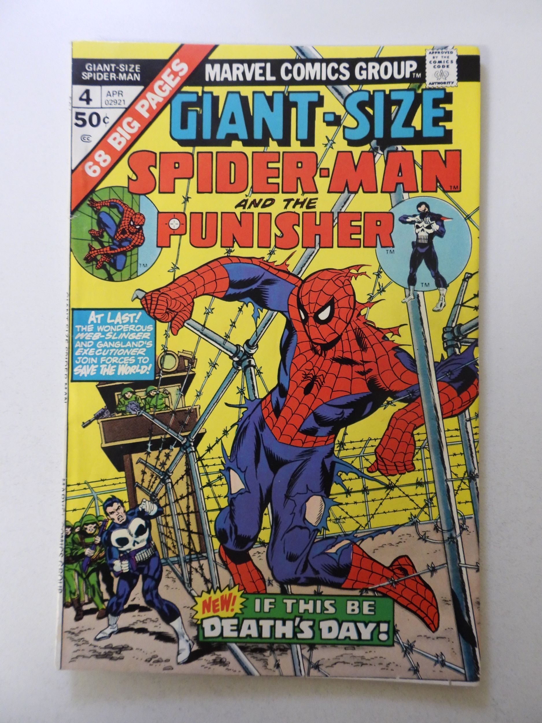 Giant-Size Spider-Man #4 (1975) FN condition | Comic Books - Bronze Age ...