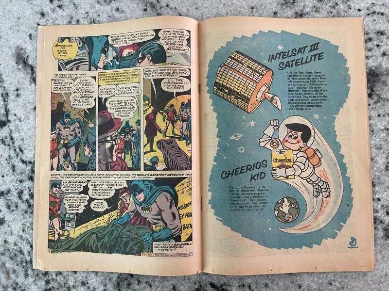 Batman # 204 VG/FN DC Comic Book Robin Joker Catwoman Gotham Ivy ...