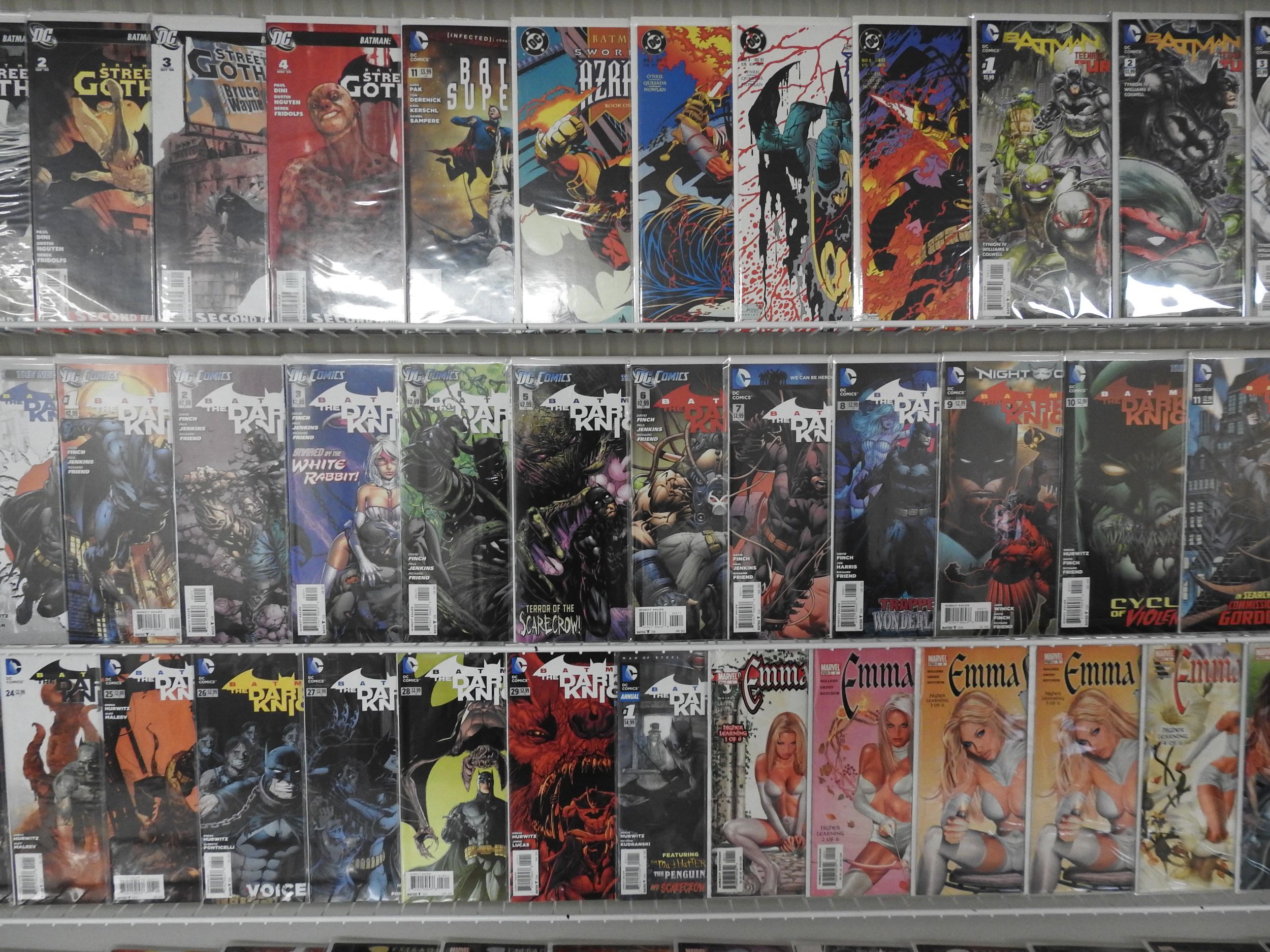 Huge Lot 150+ Comics W/ Batman, Emma Frost, X-Men, +More! Avg VF+ ...