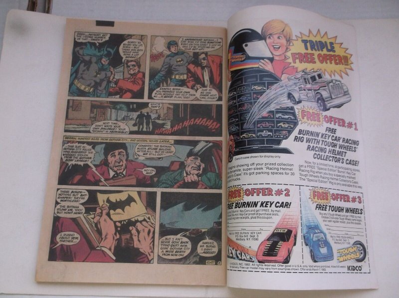 DC: Batman #353, Batman Bondage Cover, Motu Story Insert, 1982, FN- (5. ...