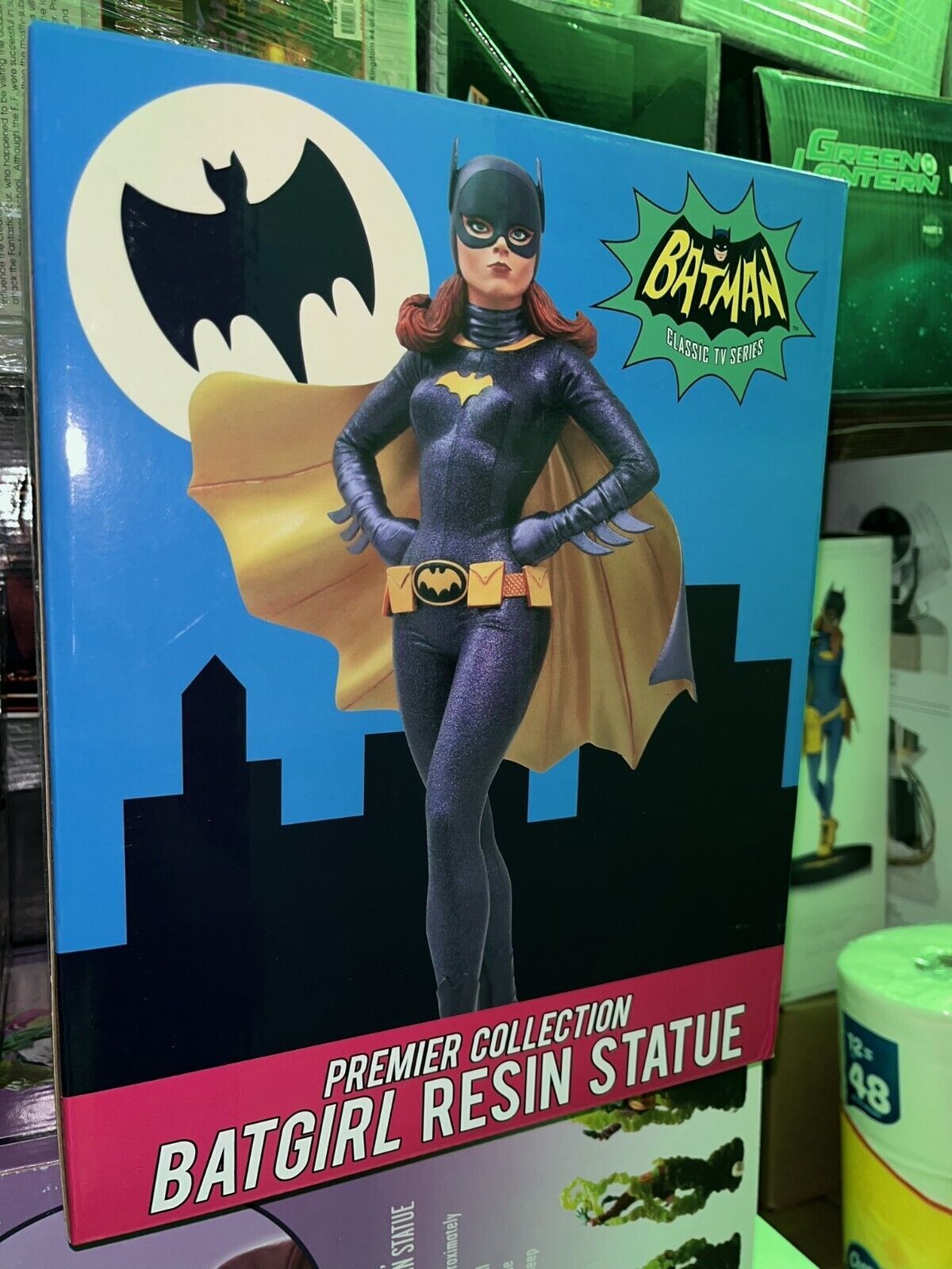 Diamond Select, DC Premier Collection 1966 Batgirl Statue, Batman TV ...
