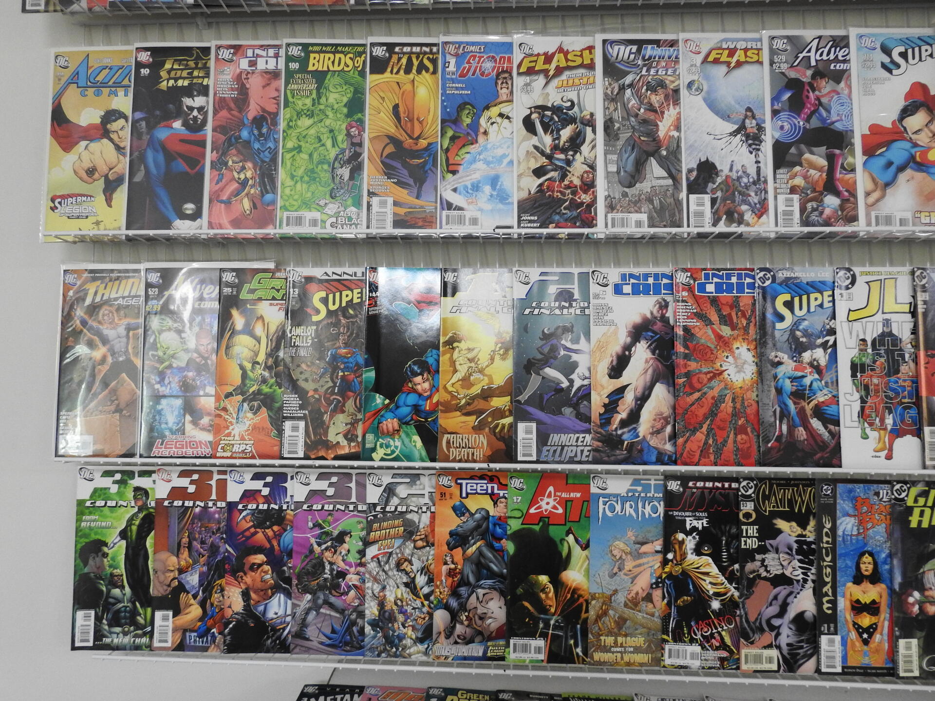 Huge Lot 190+ Comics W/Zatanna, Catwoman, Superman, Nightwing+ Avg VF ...