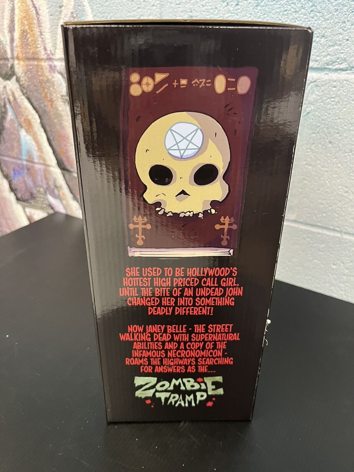 Zombie Tramp Statue RED Bikini Numbered #155 / 1000 NO Damage Mint BOX ...