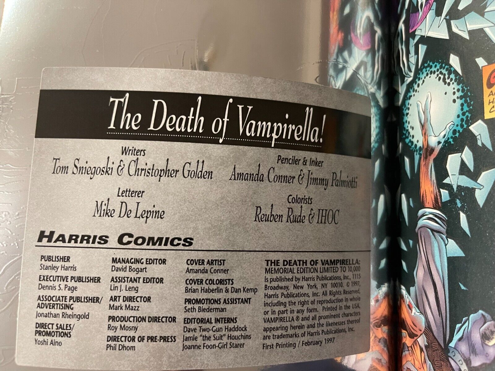 Death Of Vampirella Memorial Edition Limited to 10,000 NM Harris Comic ...