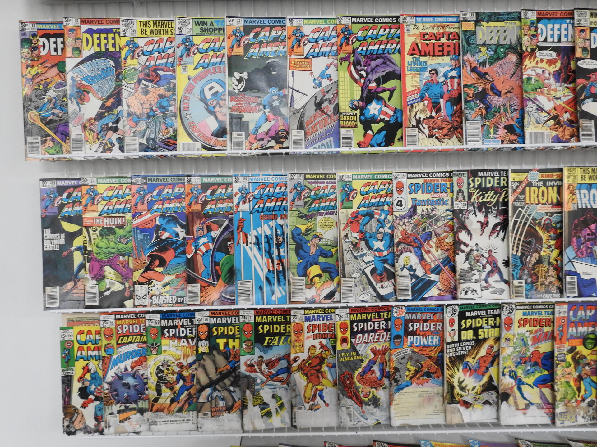 Huge Lot 150+ Low Grade Comics W/ Marvel Team-Up, Captain America +More ...