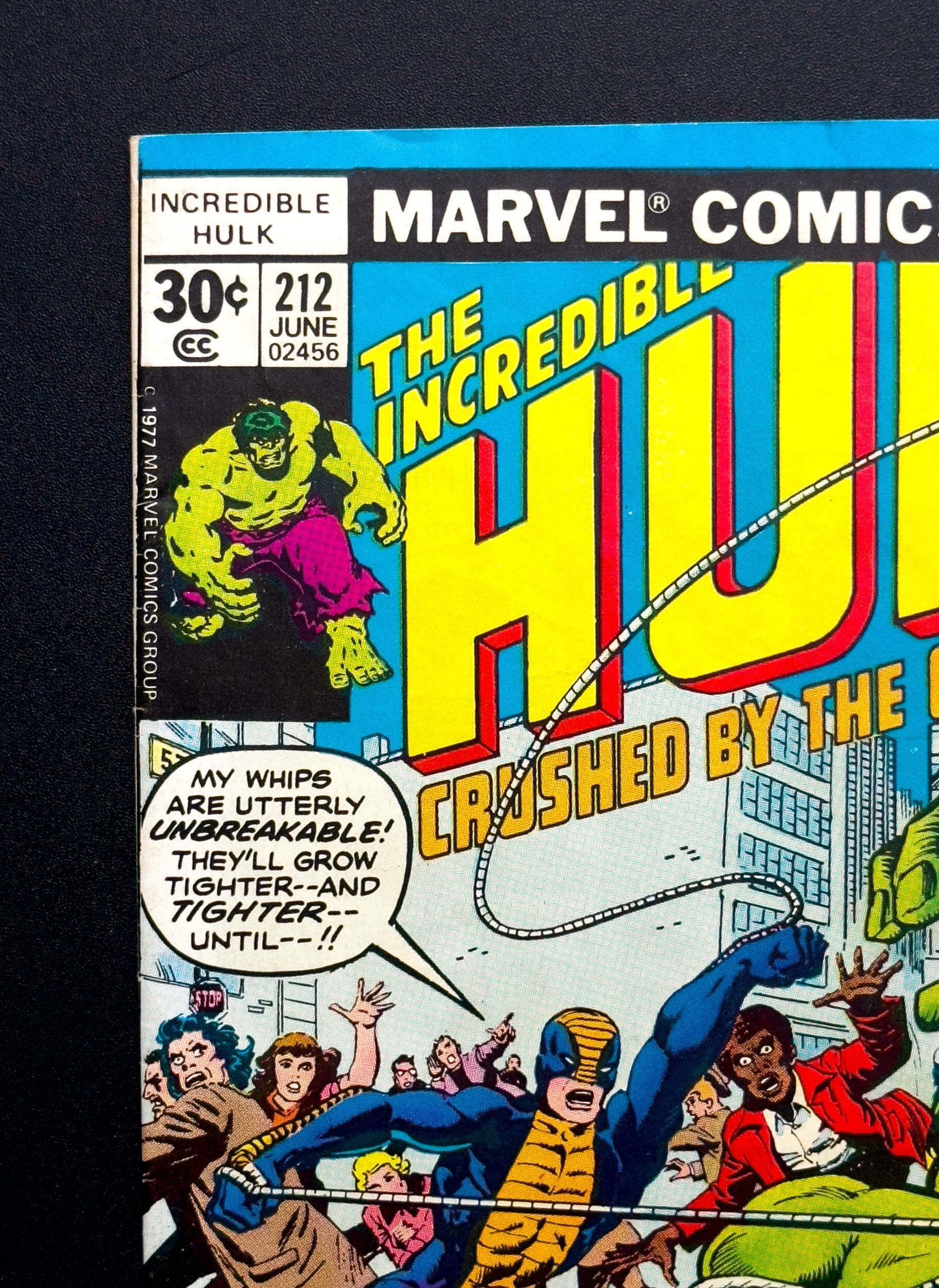 The Incredible Hulk #212 (1977) Newsstand - [Key] 1st App Constrictor ...