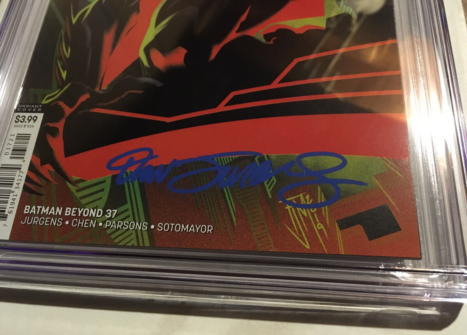 1ST BATWOMAN BEYOND Batman Beyond #37 SIGNED CGC 9.6 NM+ 'B' Manapul ...
