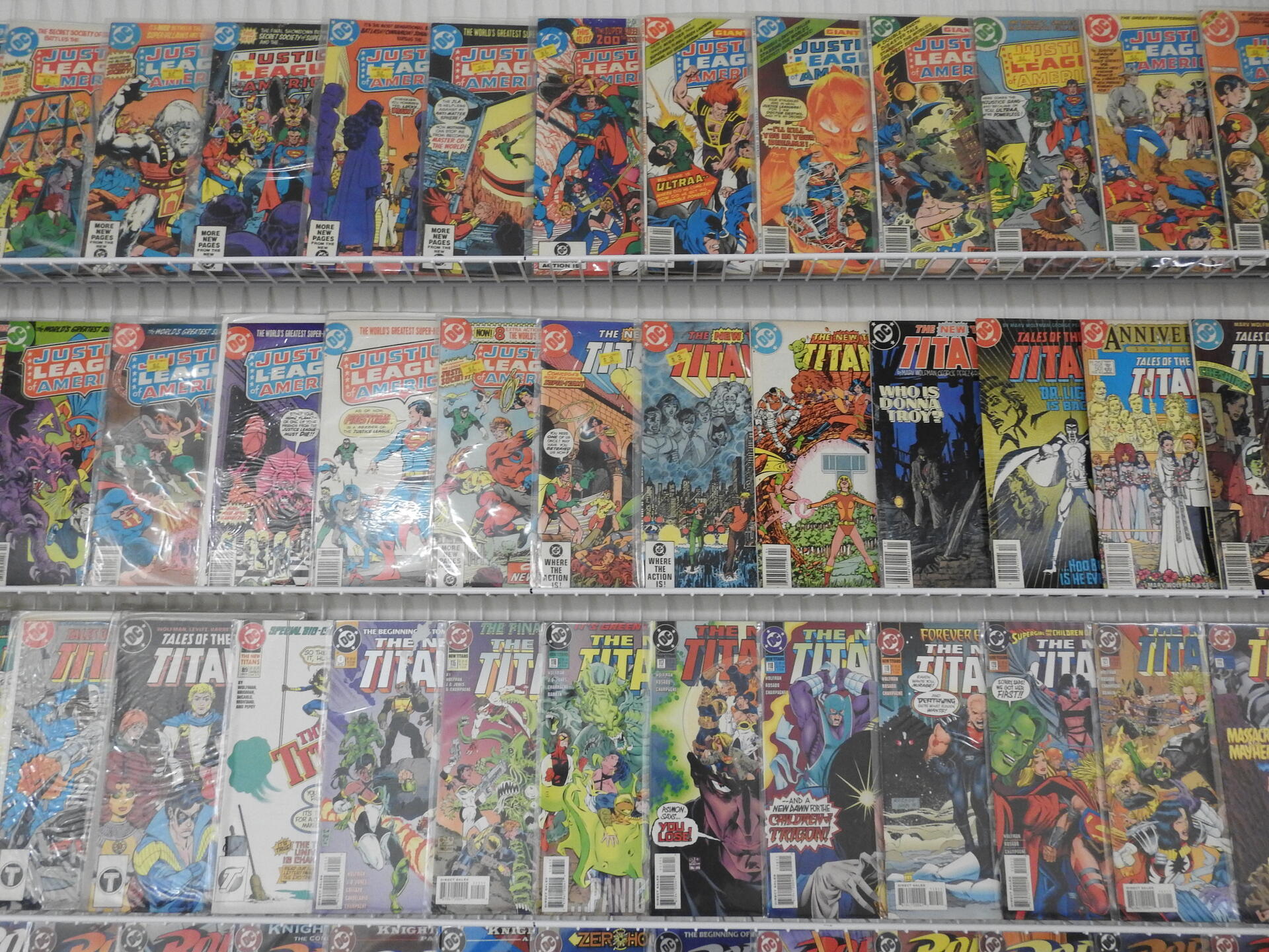 Huge Lot 170+ Comics W/ Teen Titans, Justice League, Nightwing+ Avg VF ...