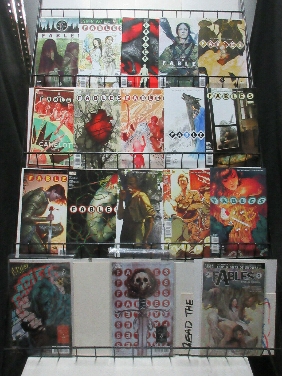 Fables Mini-Library Lot of 98Diff from #9-143 Vertigo Comics from 2002 ...