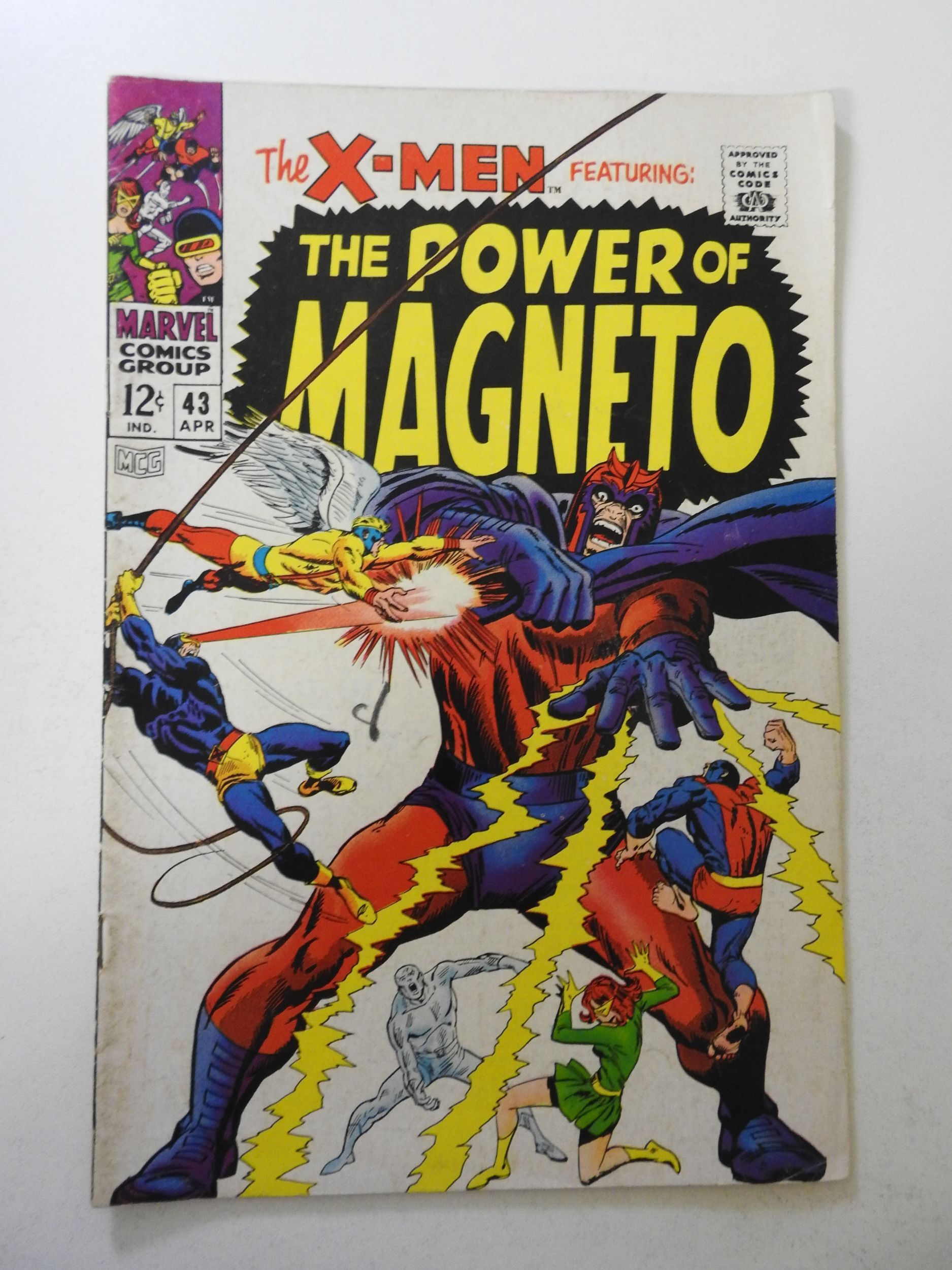 The X-Men #43 (1968) VG+ Condition centerfold detached bottom staple ...