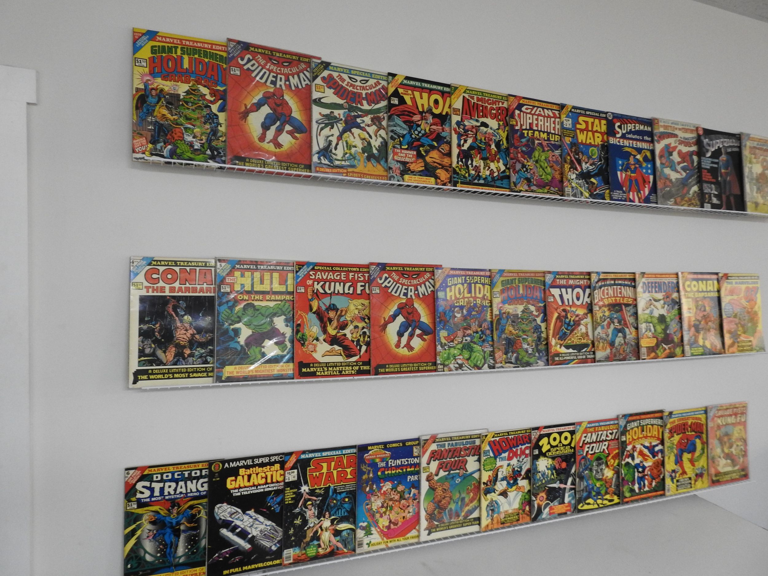 Huge Lot 33 Treasury Comic Books W/ Spider-Man, Star Wars, Thor, +More ...