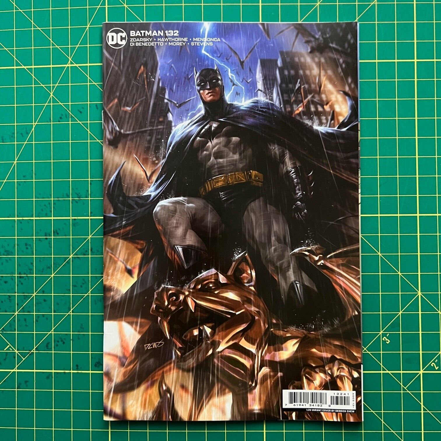 Batman #132 1:25 Derrick Chew Cardstock Variant 2023 DC Comics | Comic ...