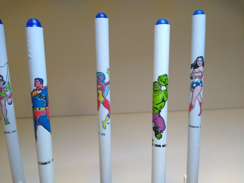 Superhero PENS 8 Wonder Women Spider Man Batman Hulk DC Comics Marvel ...