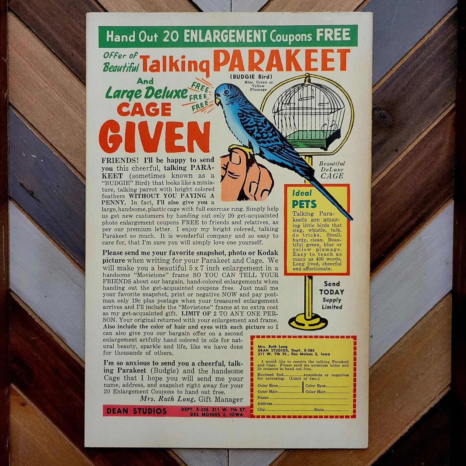 FAMOUS FUNNIES #208 Sharp FN+ (1953) SCARCE Golden Age KOREAN WAR Pre ...