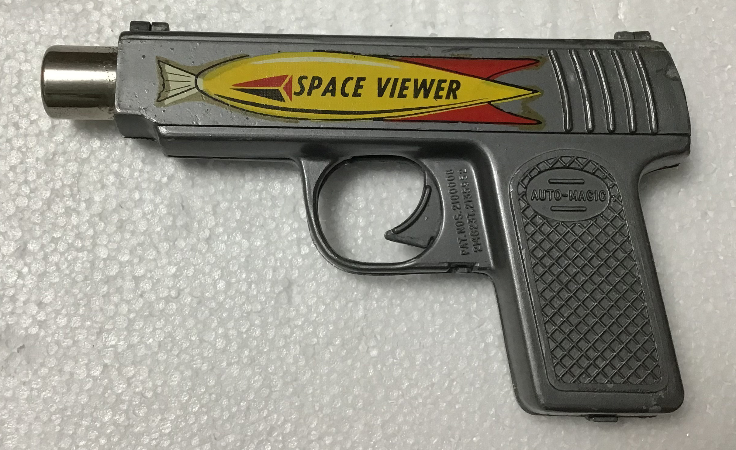 Auto-Magic Space Viewer Projector Gun with 8 films, works, 1946 | Comic ...